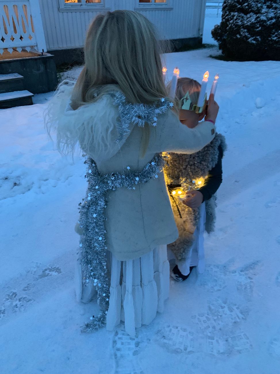 Lucia i vinternatten - Gardsfruene